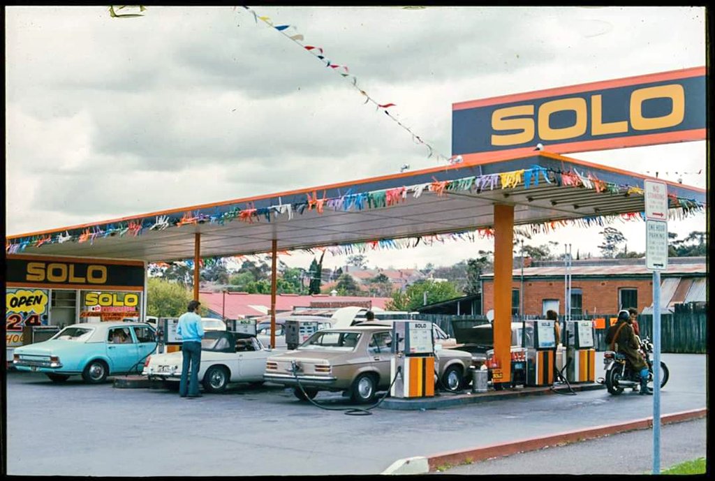 Five petrol brands from the past - Repco Garage